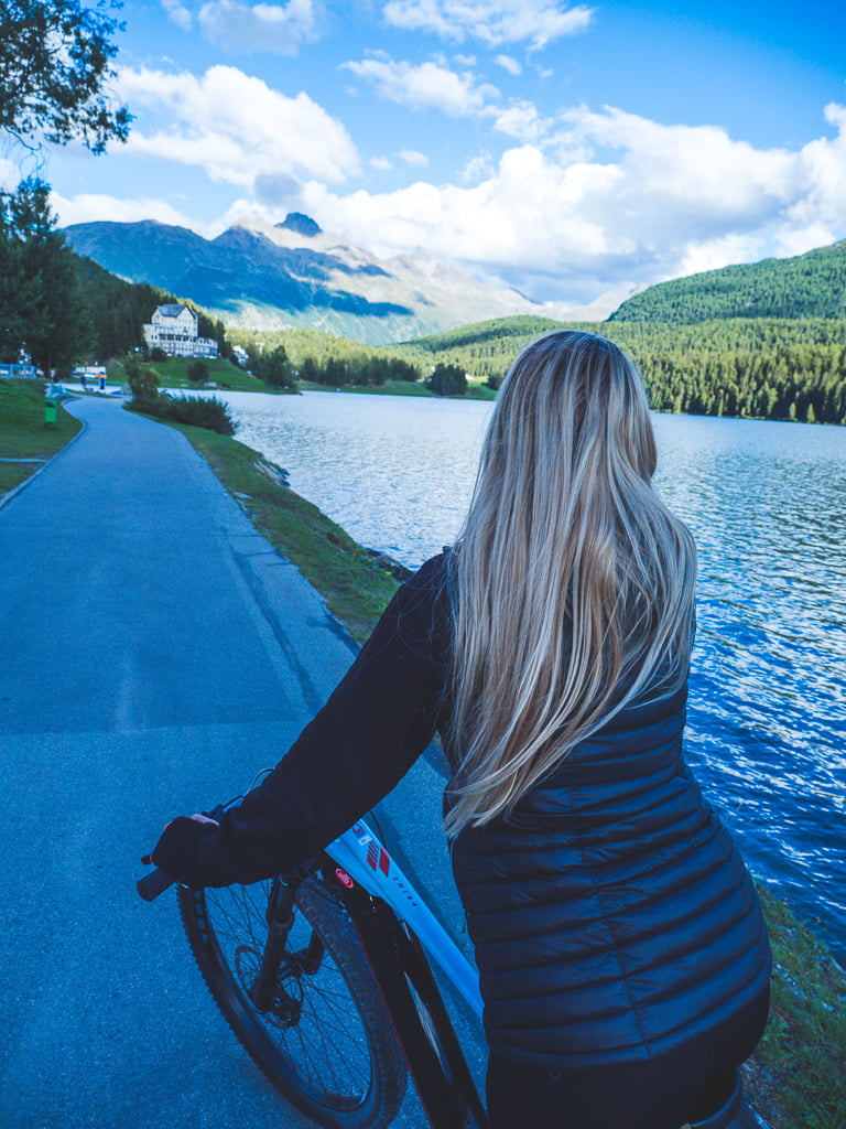 Lato w południowej Gryzonii – Dolina Engadyna, St. Moritz i Pontresina ...